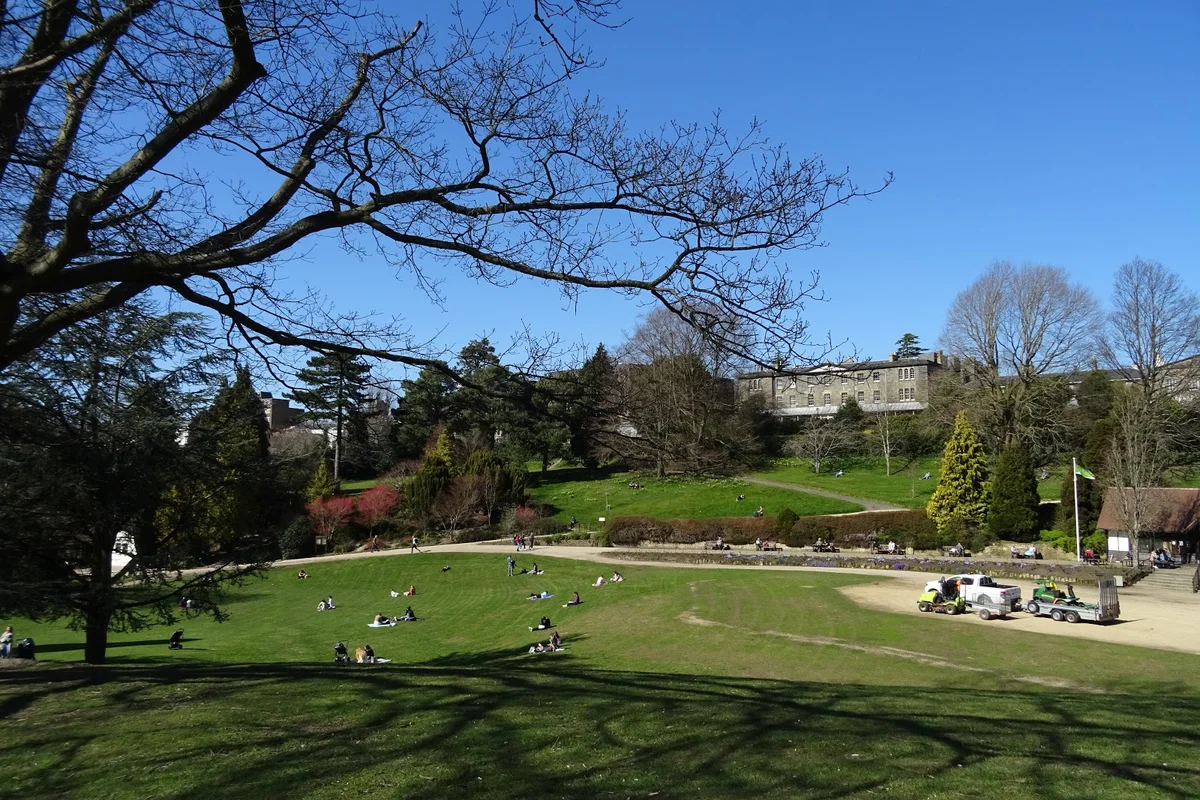 Calverley Grounds | What to Know Before You Go