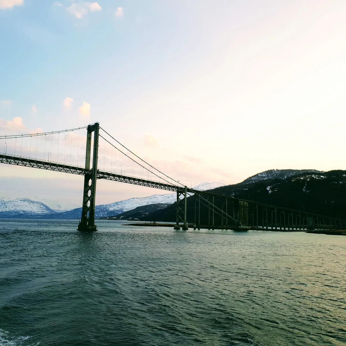 Tjeldsund Bridge in Evenskjer | What to Know Before You Go