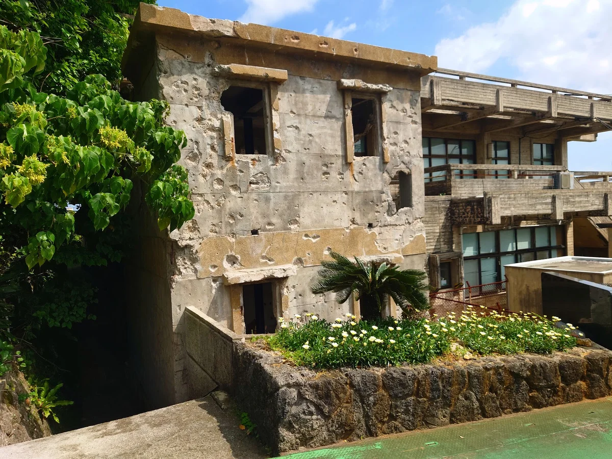 Pawn Shop Ruins in Ie-son, Okinawa - Ask AI | mindtrip