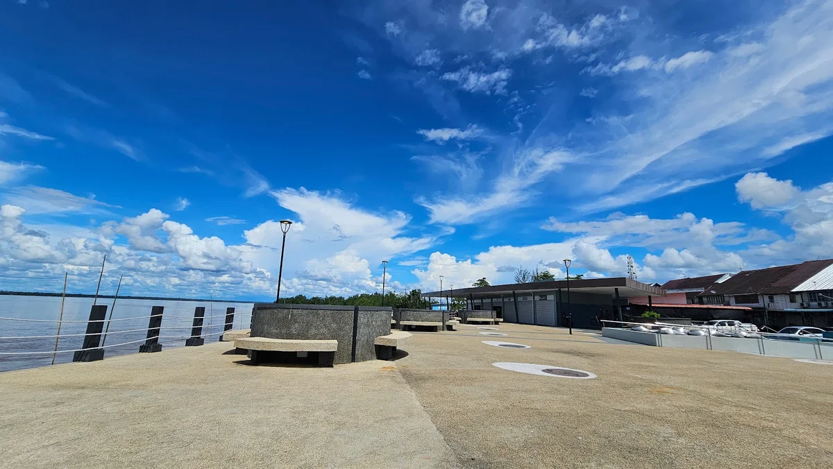Lingga Waterfront in Sarawak - Ask AI | mindtrip