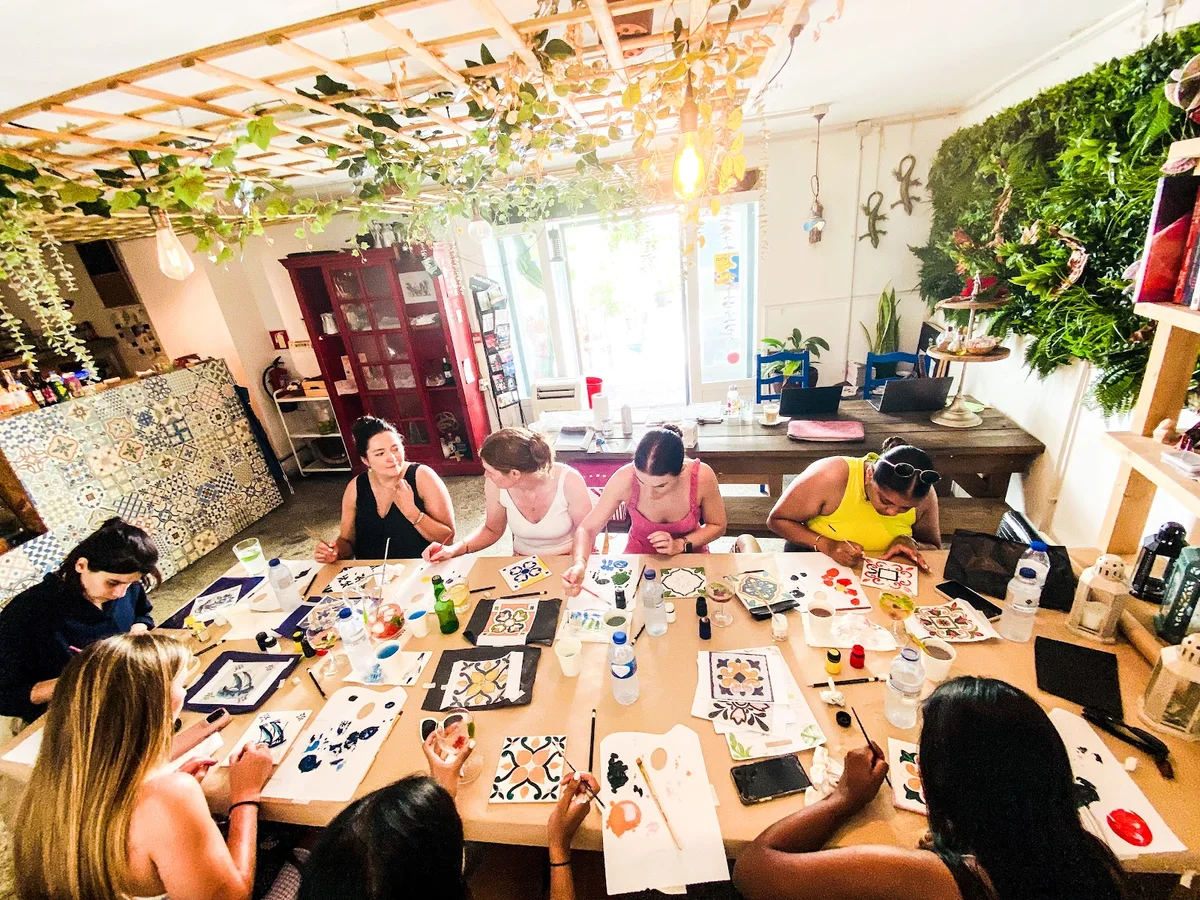 ArtZone Global Art Studio in Lisbon - Ask AI | mindtrip