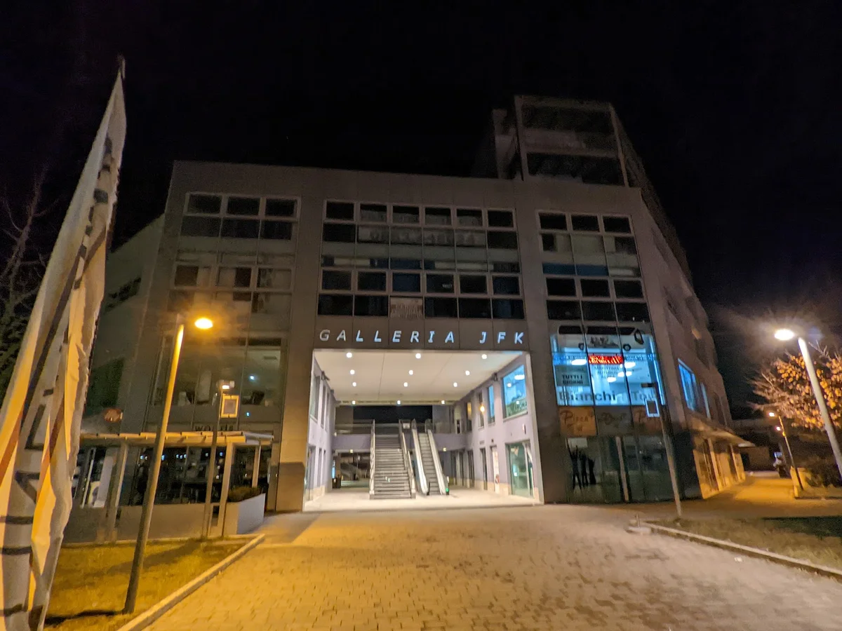 Galleria JFK in Avezzano, Abruzzo | Ask Anything