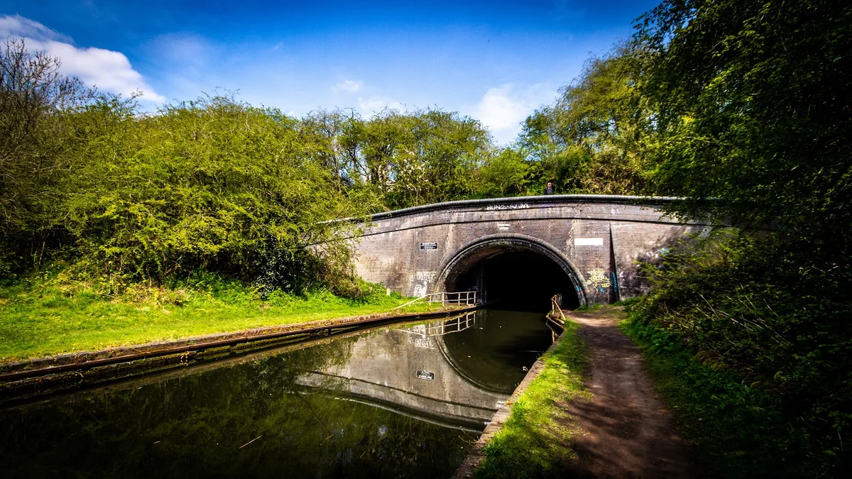 Netherton Tunnel in Dudley, England - Ask AI | mindtrip