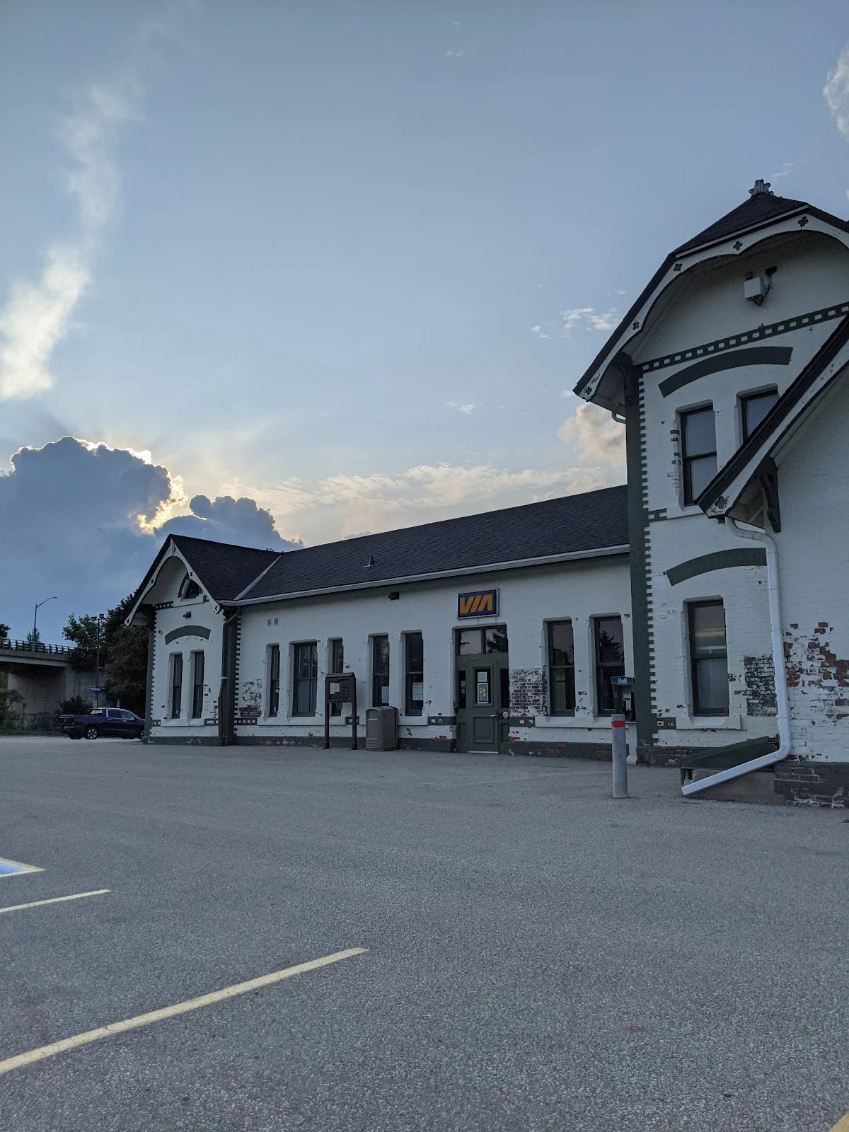 Woodstock Station in Woodstock | What to Know Before You Go