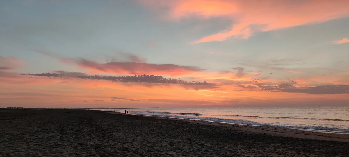 Playa de Los Haraganes | What to Know Before You Go