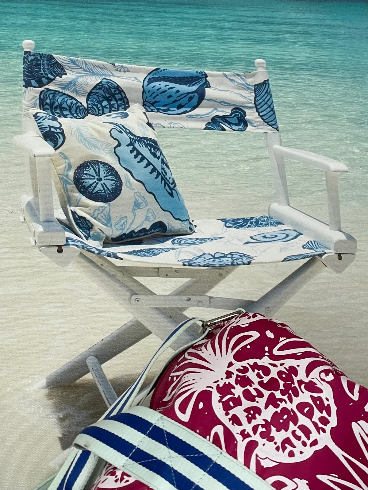 Bahama Hand Prints - Ask AI | mindtrip