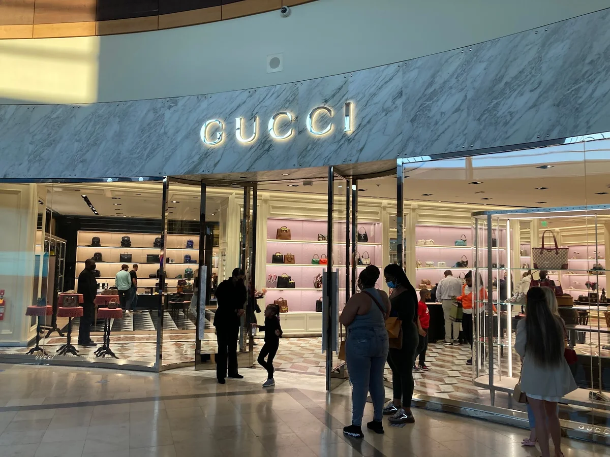 Gucci Charlotte Southpark Photos