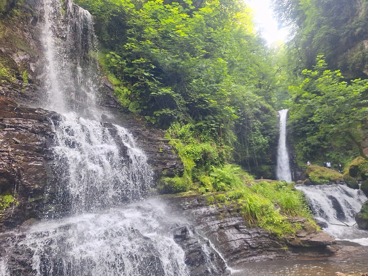 Zomorrod Waterfall in Haviq - Ask AI | mindtrip