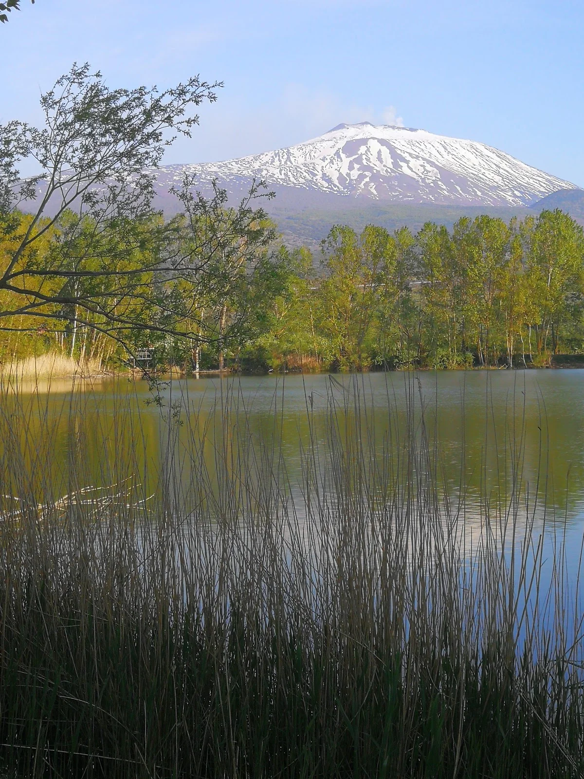 Gurrida Lake in Maletto, Sicily | What to Know Before You Go