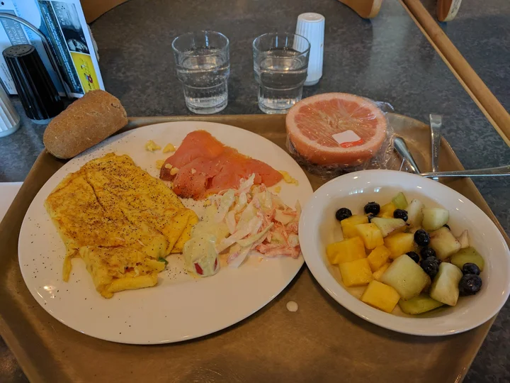 Dundas Buffet in Pituffik, Avannaata - Ask AI | mindtrip