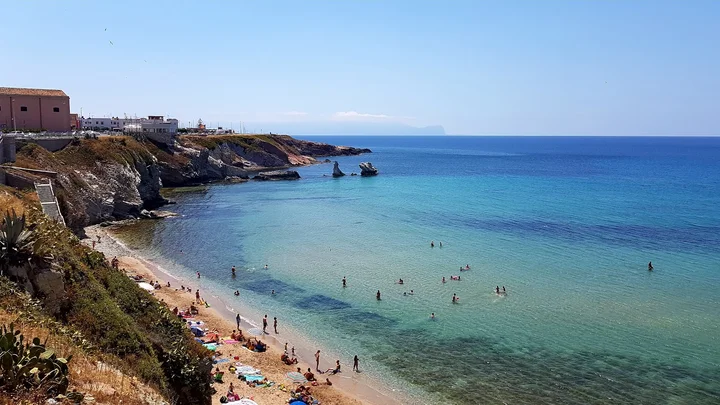 La Praiola in Terrasini, Sicilia - Ask AI | mindtrip