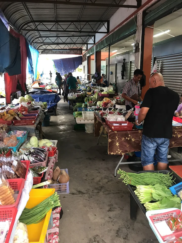 Pasar Awam Sipitang in Sipitang, Sabah - Ask AI | mindtrip