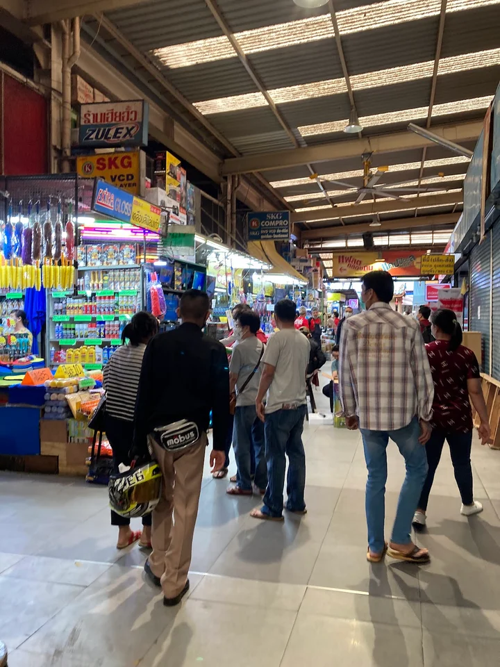 Klong Thom Center in Bangkok | Ask Anything