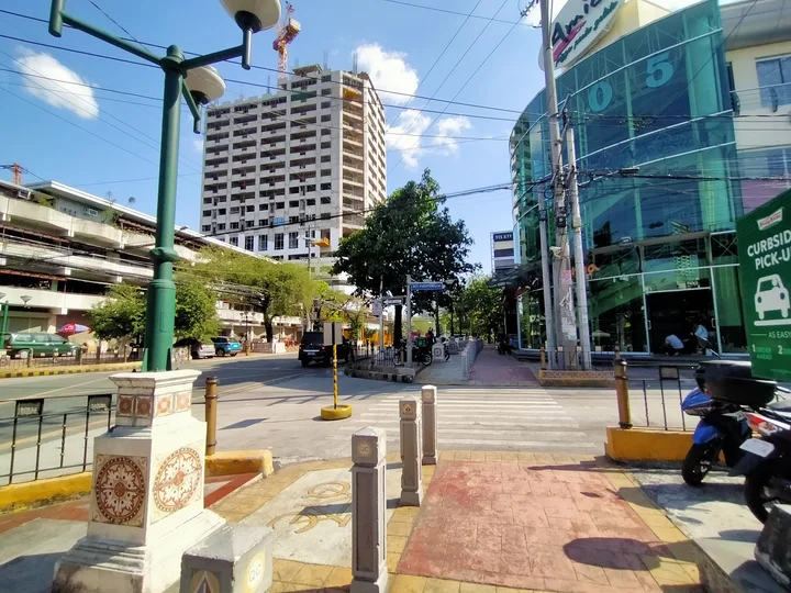 Tomas Morato Avenue in Quezon City - Ask AI | mindtrip