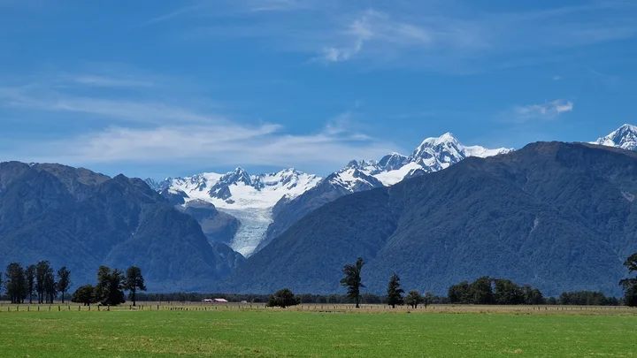 Fox Glacier Viewpoint / Te Kopikopiko O Te Waka