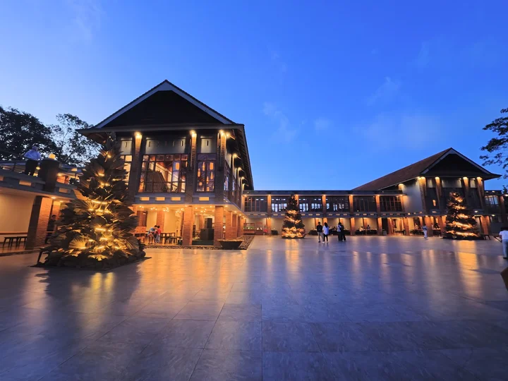 Danau Linow Resort in Tounelet - Ask AI | mindtrip