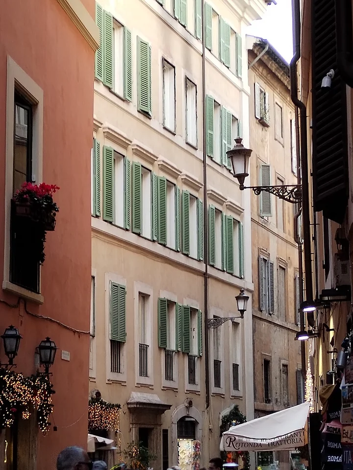 Via dei Pastini in Rome, Lazio | What to Know Before You Go