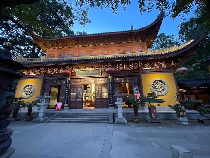 Yongfu Temple in Hangzhou | What to Know Before You Go