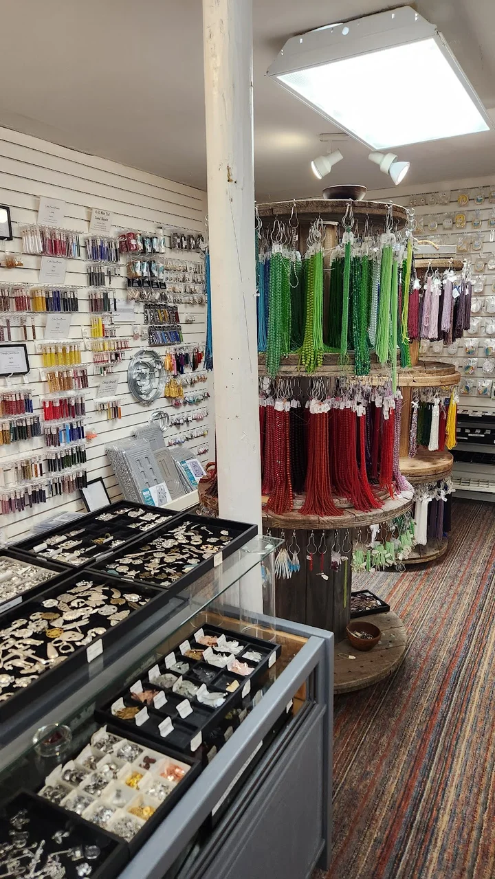 Beluga Beads in Lincoln Beach | What to Know Before You Go