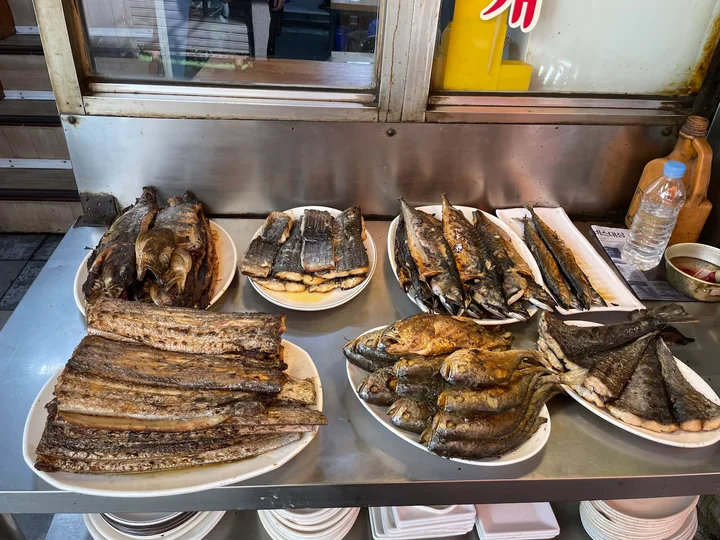 Dongdaemun Grilled Fish Alley in Seoul | Ask Anything