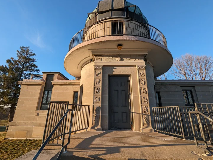 Drake Municipal Observatory in Des Moines | Ask Anything