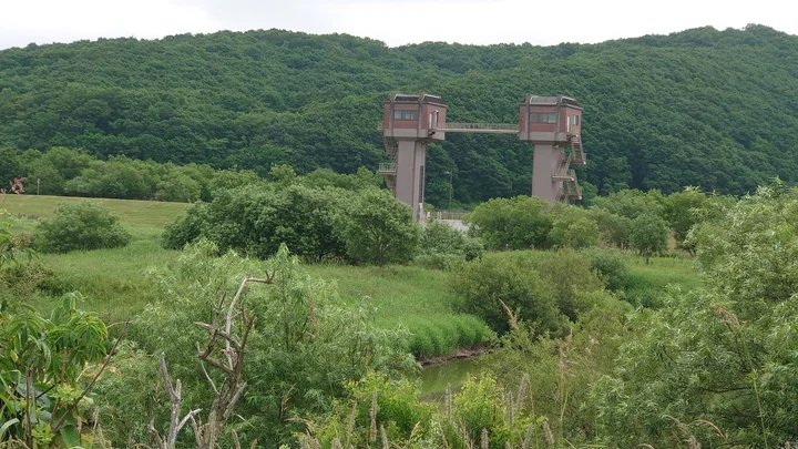 Iwapokki suimon gate in Kushiro - Ask AI | mindtrip