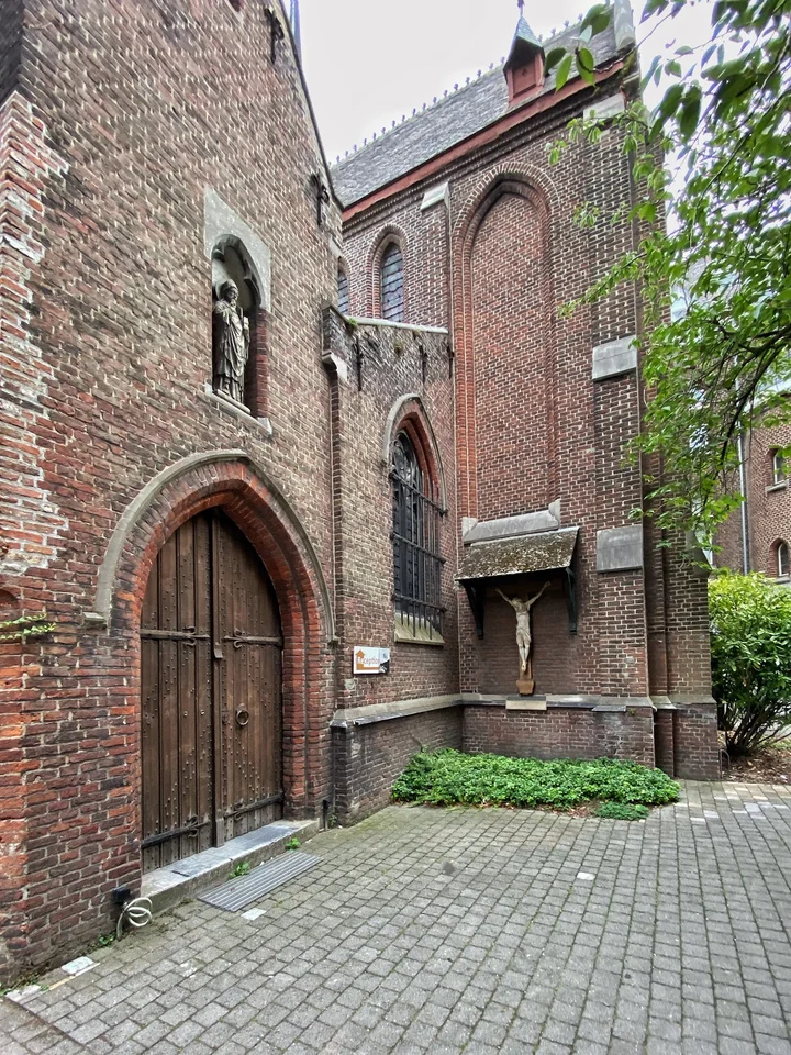 Monasterium PoortAckere in Ghent | Ask Anything