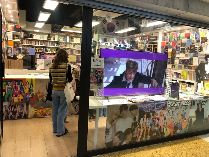 Kpop Café in Paris, Île-de-France - Ask AI | mindtrip