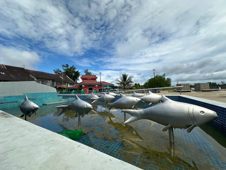 Lingga Waterfront in Sarawak - Ask AI | mindtrip