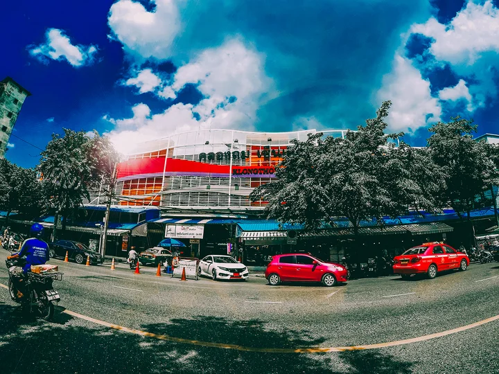 Klong Thom Center in Bangkok | Ask Anything