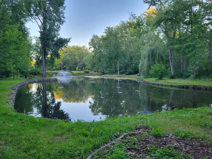 Charbonneau Park in Rosemere, Canada - Ask AI | mindtrip